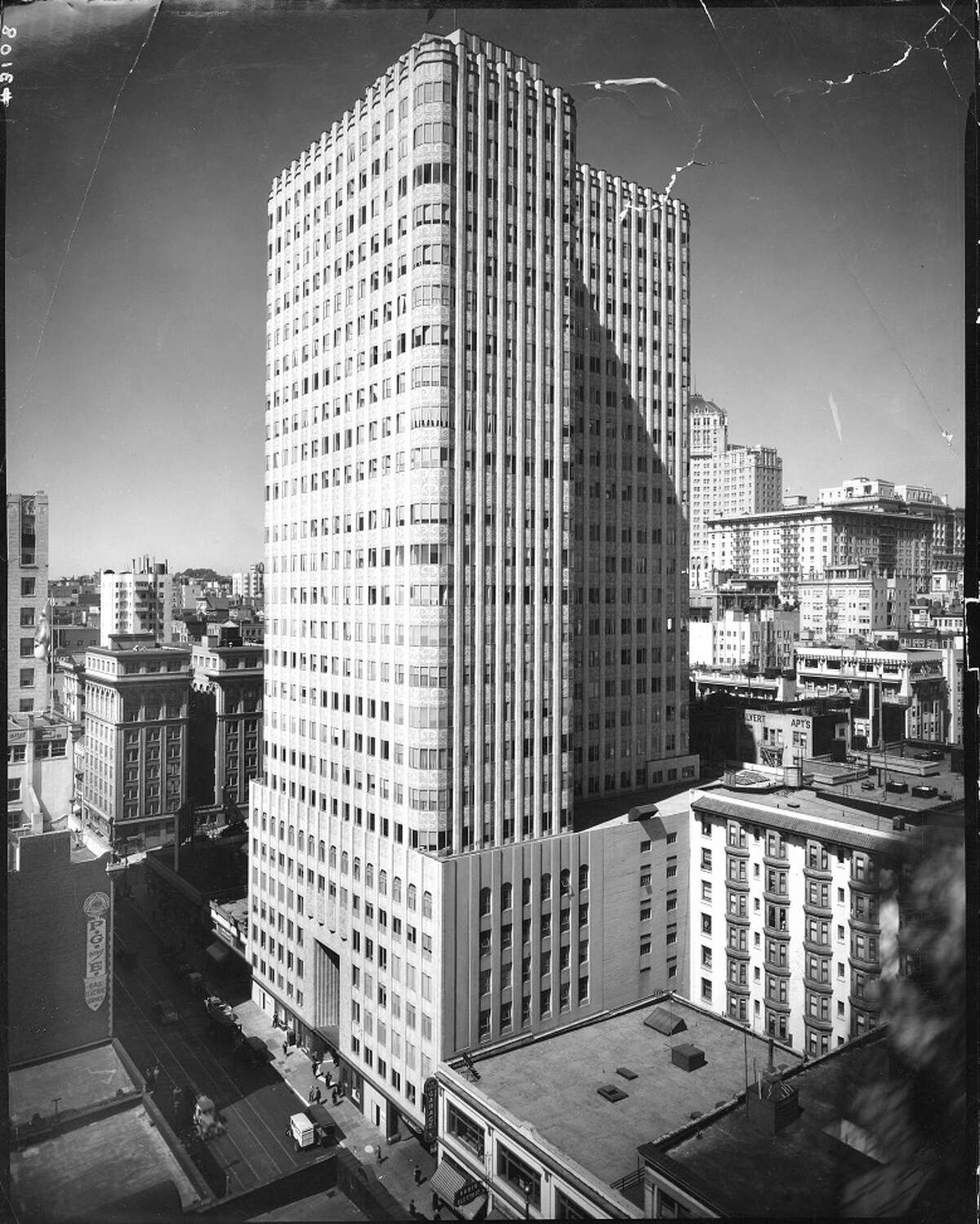 Where business happened: 20th century photos of SF's Financial District