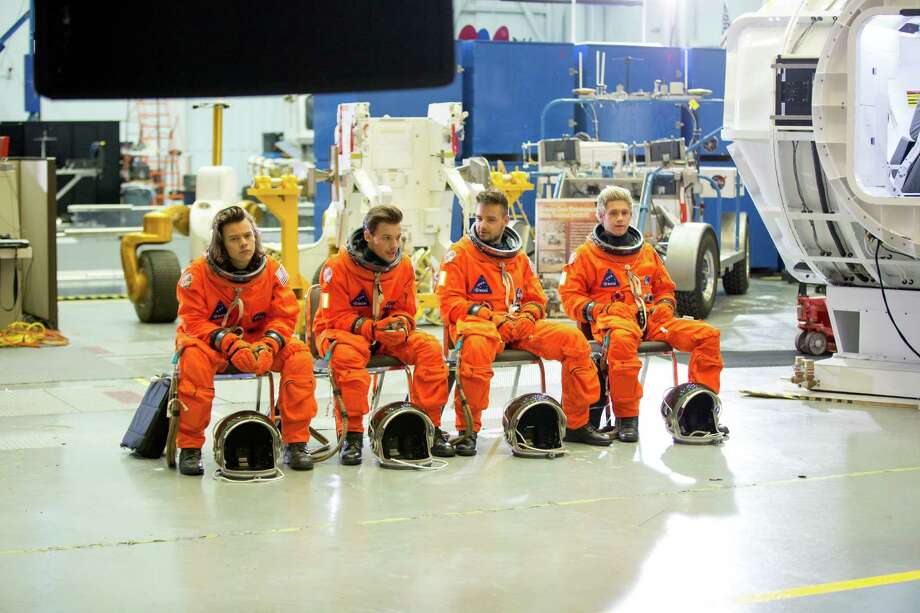 One Direction premieres music video filmed at NASA - Houston Chronicle