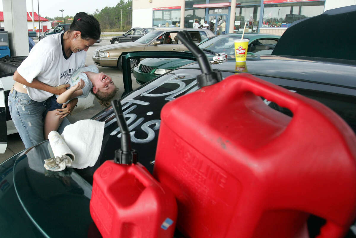 Hurricane Katrina: Aug. 31, 2005 in photos