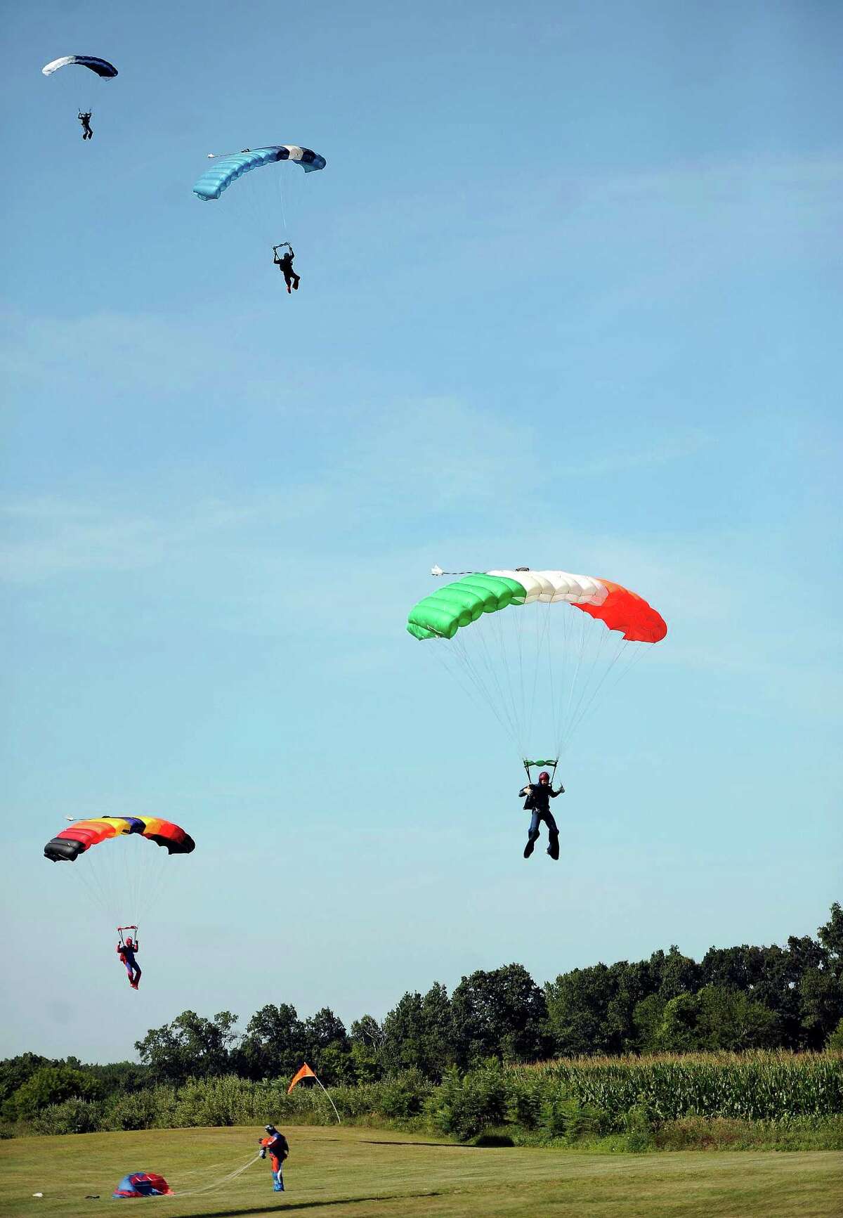 1980s 'preppy rapist' Alex Kelly now a skydiving instructor