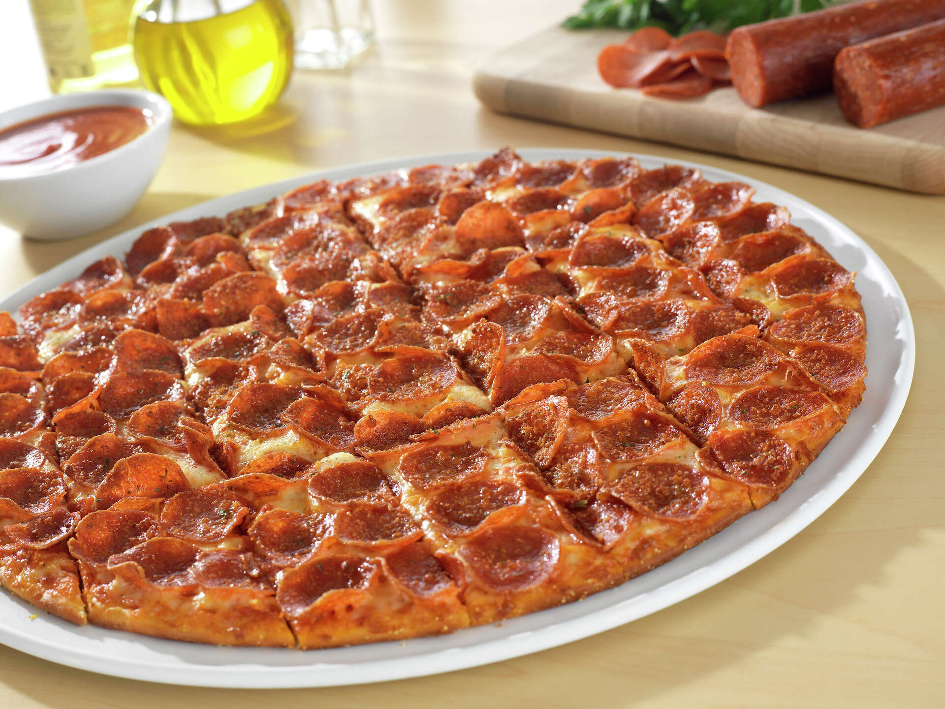 Deal of the Week: Pizza chains vie for slices of the local pie
