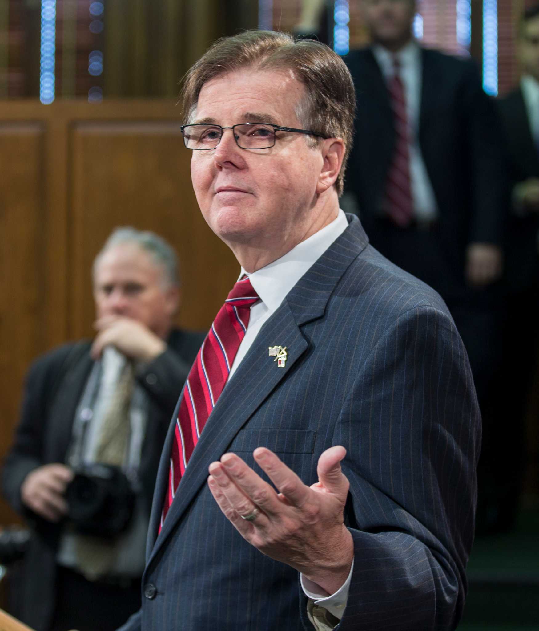 Political donations take center stage on eve of racing commission vote