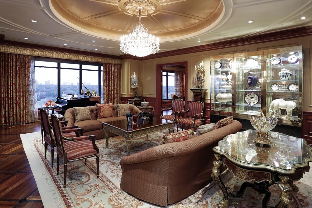 Impressive River Oaks/Upper Kirby high-rise listed at $3.9M