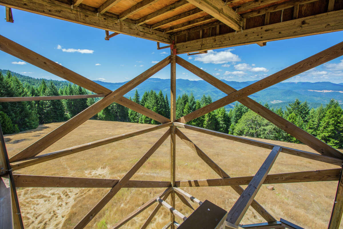 8 gorgeous fire lookouts you can rent in Northern California