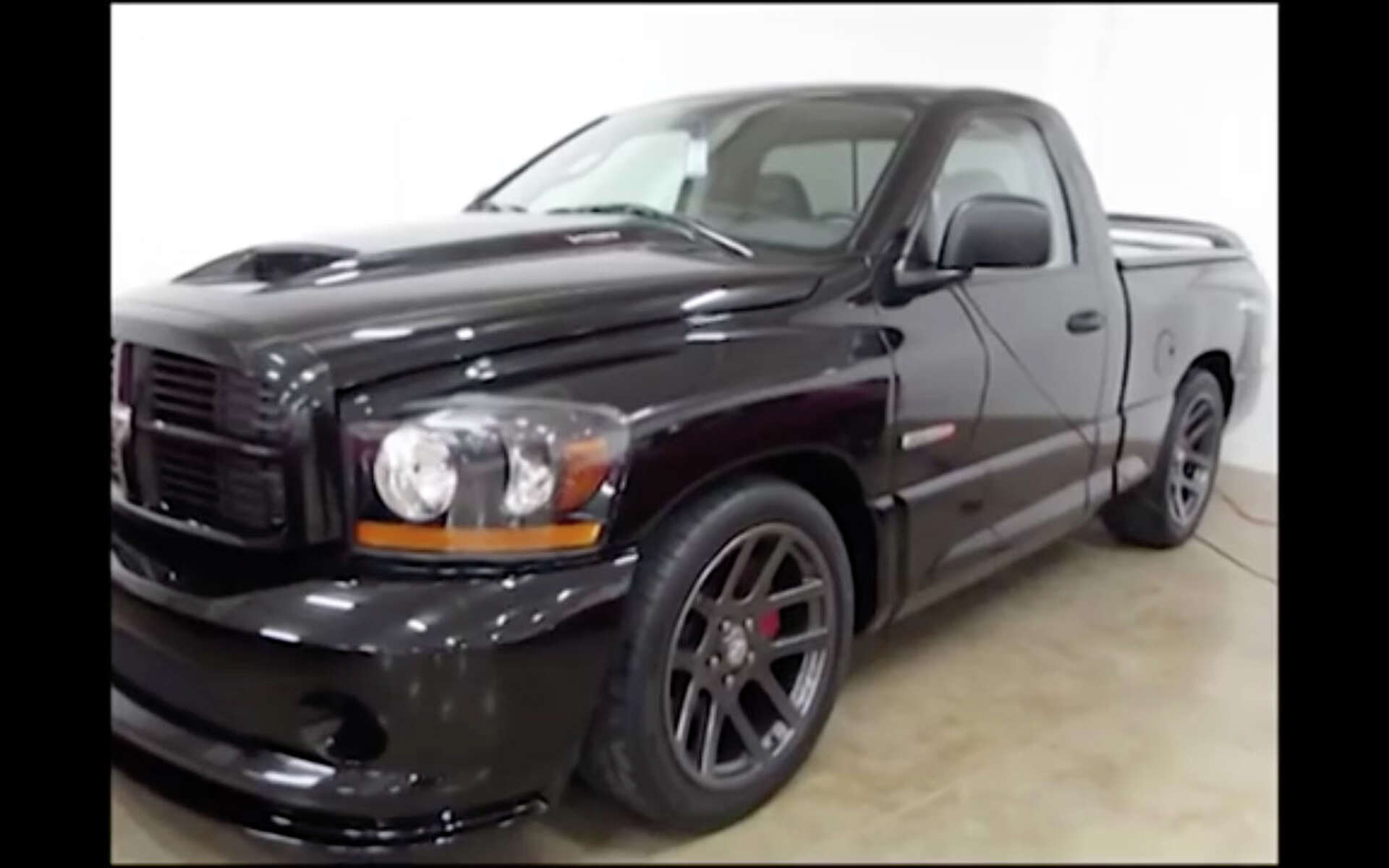 33 luxury cars confiscated from Sinaloa cartel in 'El Chapo's hometown