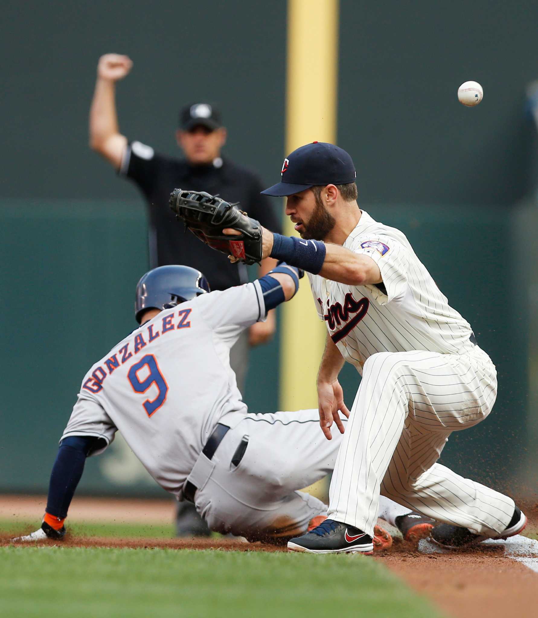 Astros report: Castro (quad strain) placed on DL