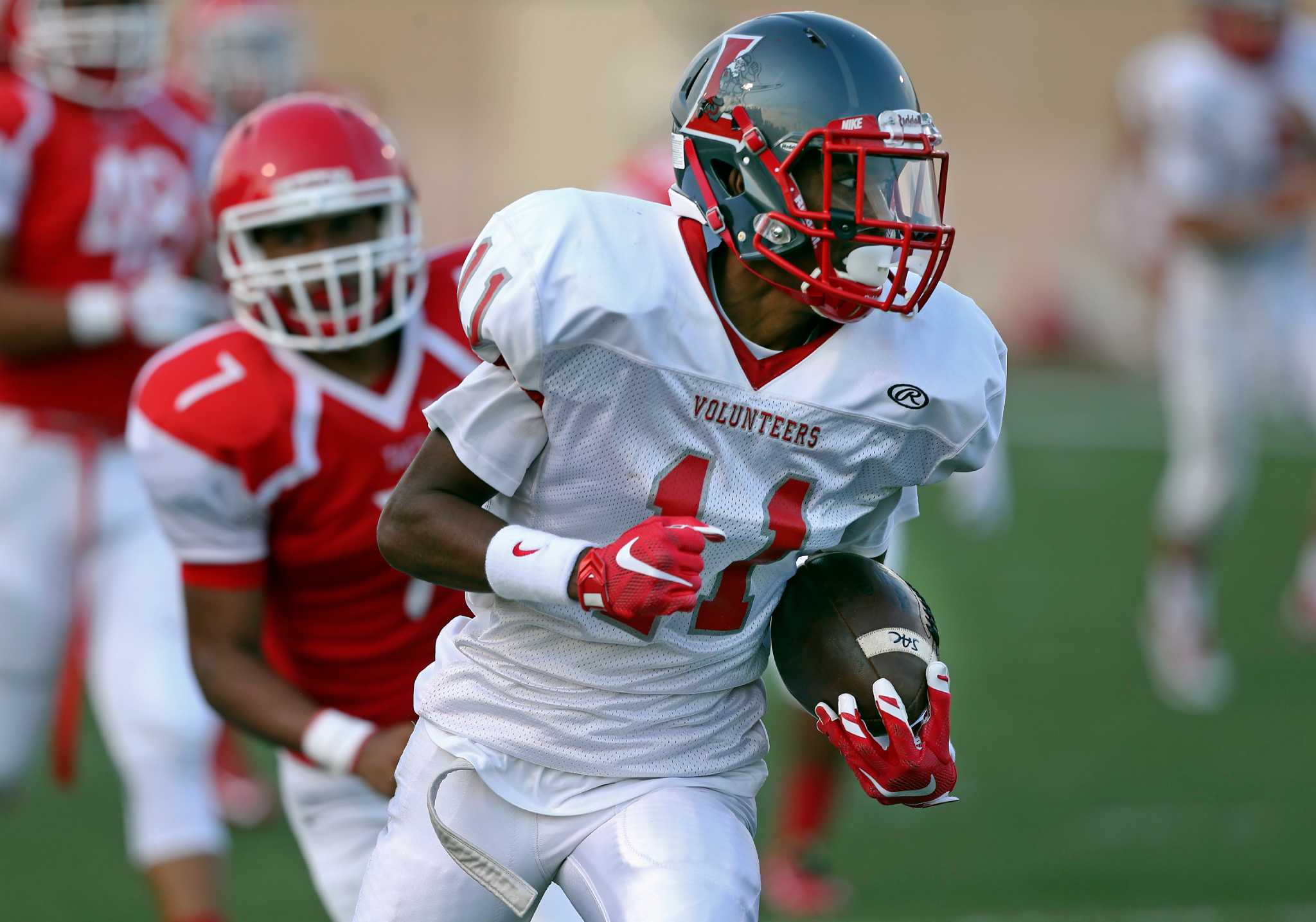 Players make winning call in Lee’s thrilling win vs. Taft