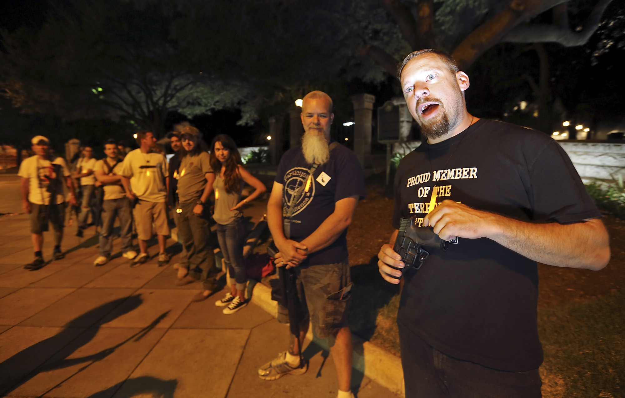 Citizens march on Texas Capitol during first open carry of modern ...