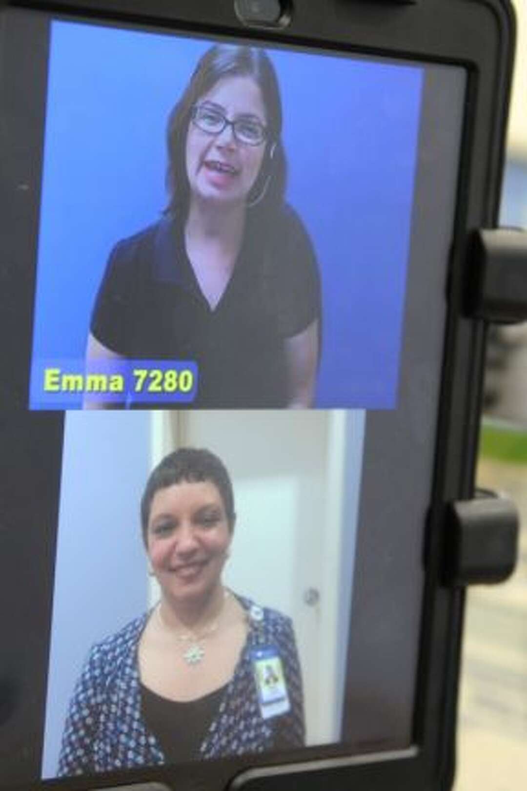 Appeals court rules in favor of deaf parents of cancer patient