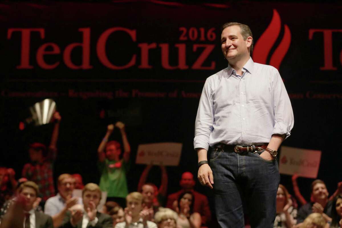 Cruz charts a narrow course for GOP nomination