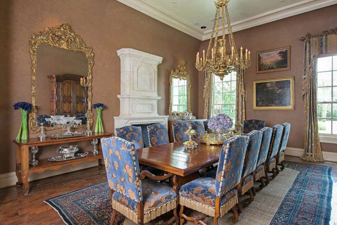 Dallas 'White House' replica sold with a price tag of almost $11 milion
