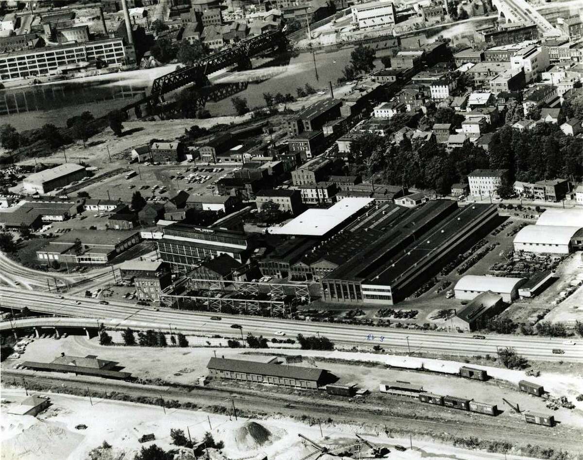 #TBT: A snapshot into life in Connecticut's factories