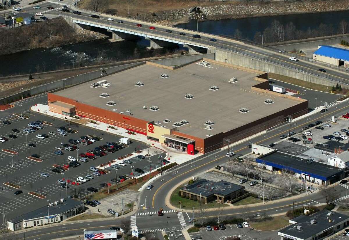 Shelton sets the pace for changes in the Valley