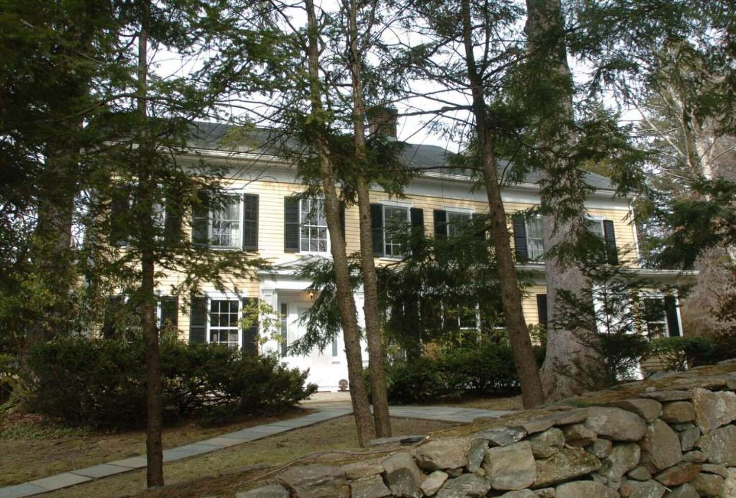 Roxbury a quiet place for famous authors to savor life out of the spotlight