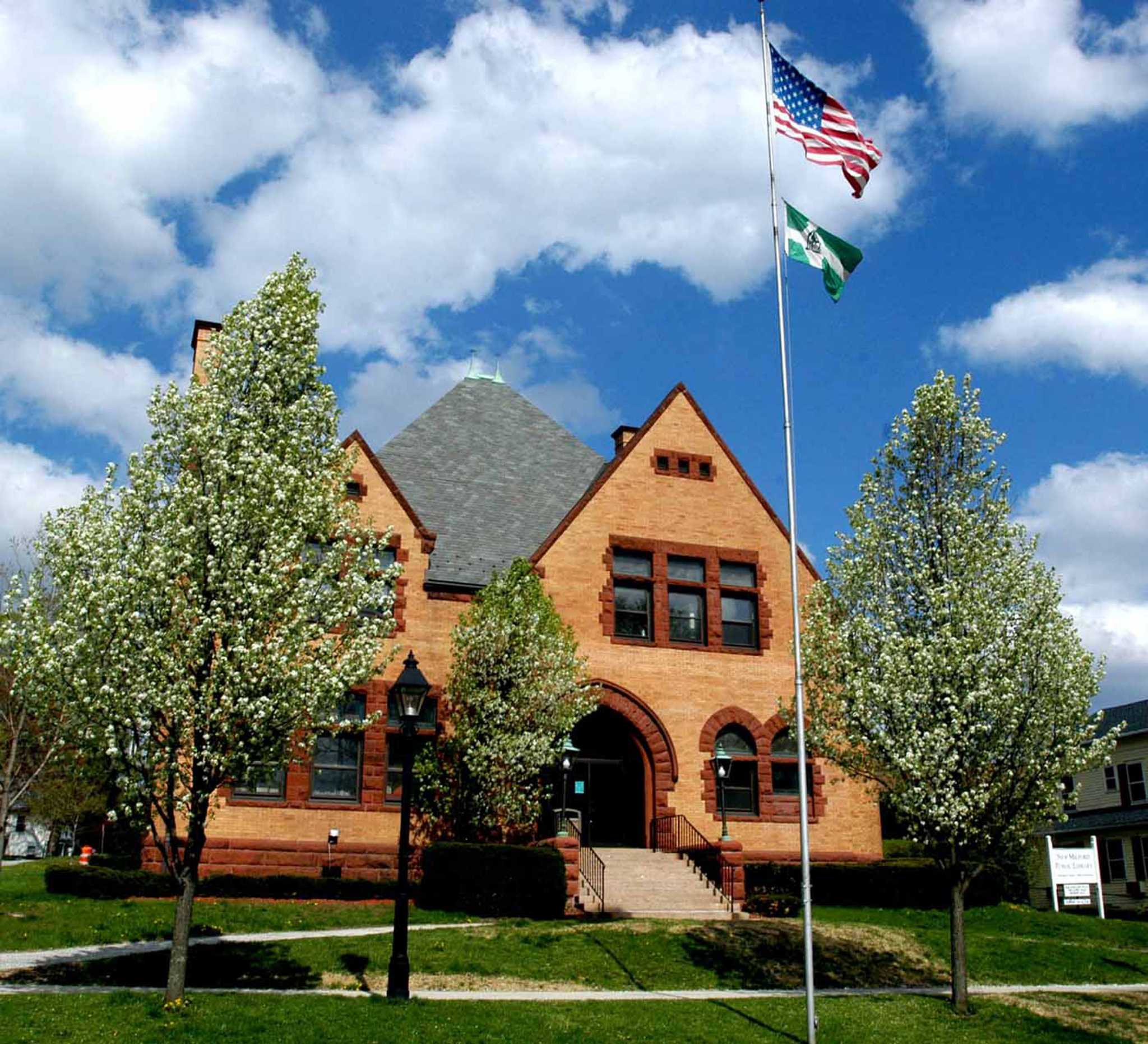 Officials consider renovation options for New Milford Library