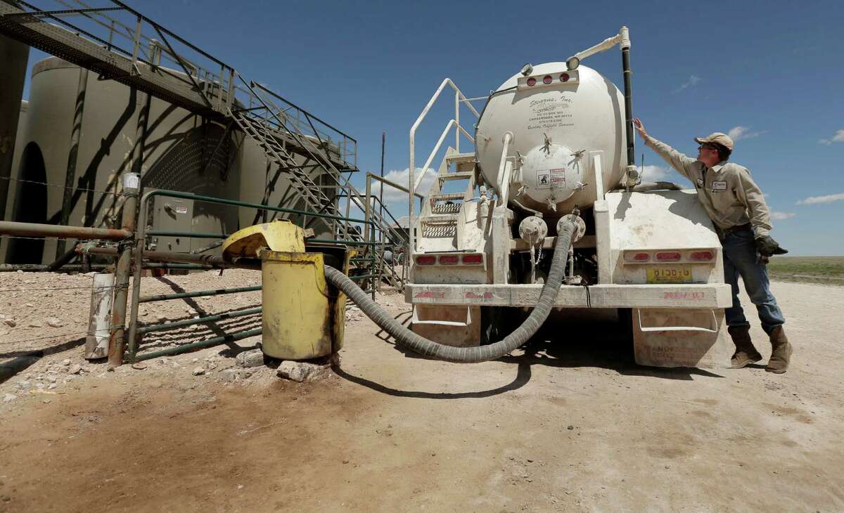 Drilling boom brings rising number of harmful waste spills