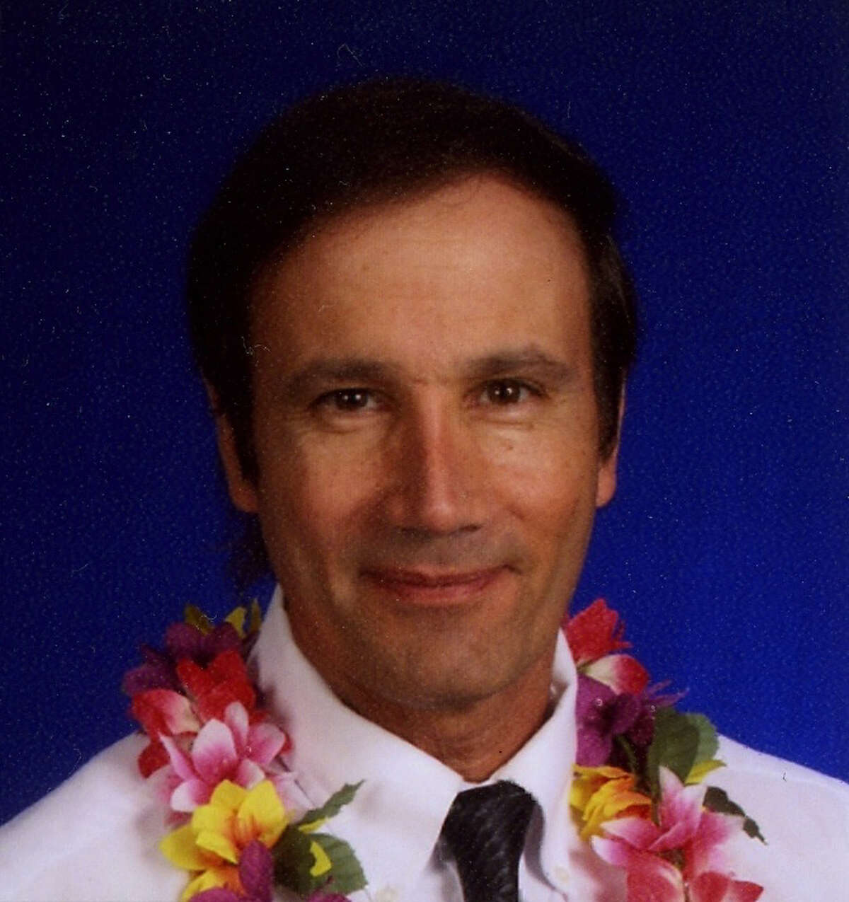 Longtime Eastern Middle teacher leaves Greenwich schools for N.H. college