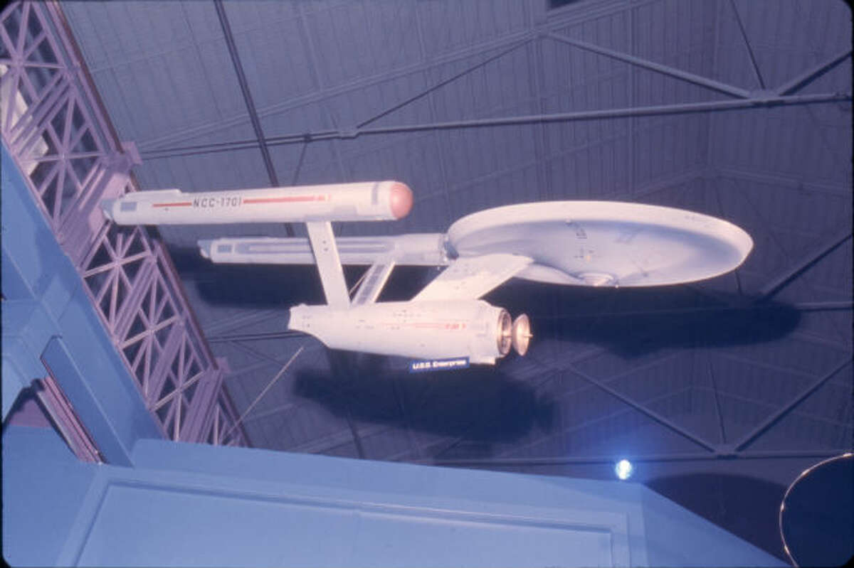Smithsonian restoring Star Trek USS Enterprise; needs fans help Smithsonian restoring Star Trek USS Enterprise; needs fans help