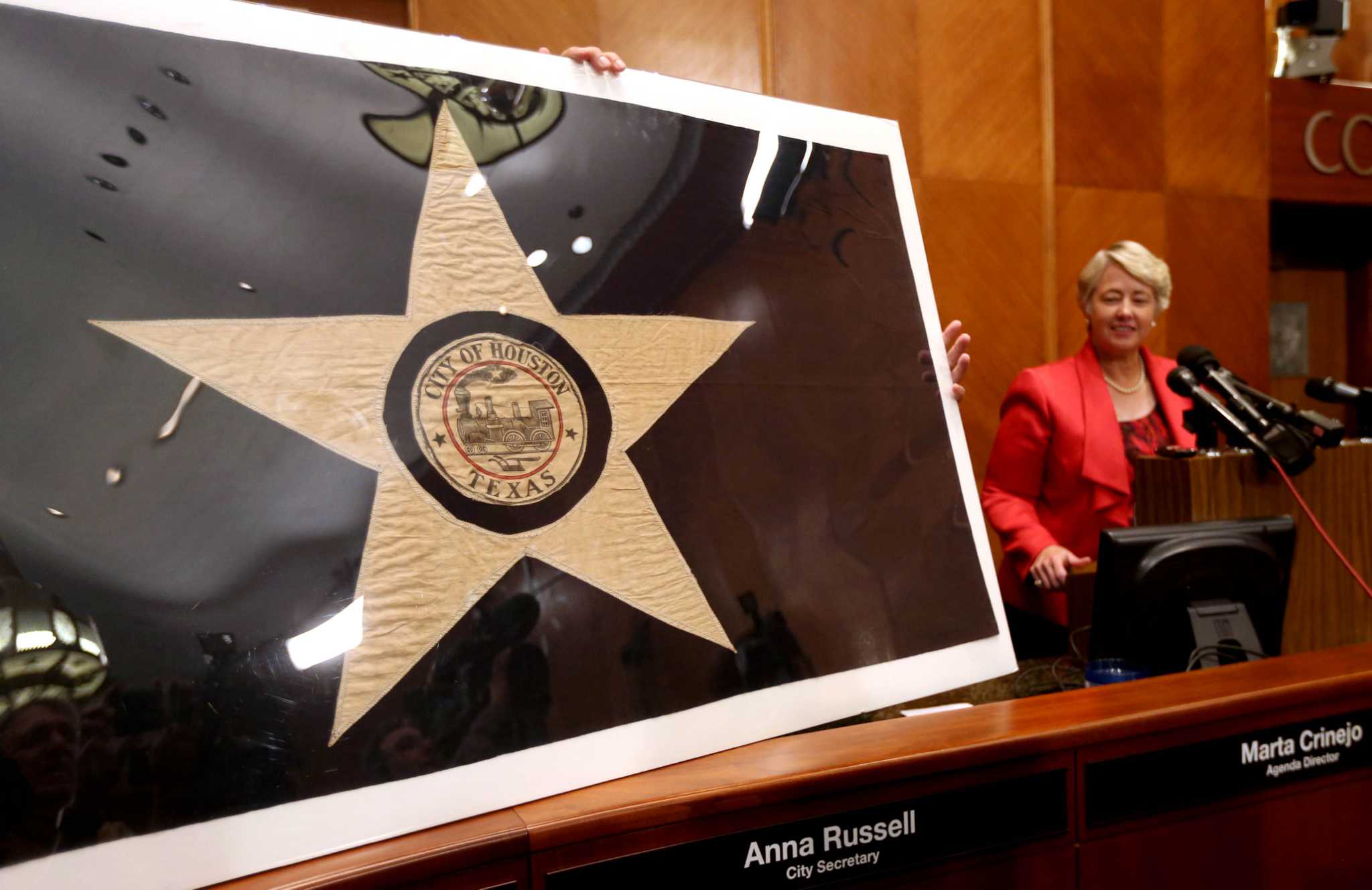 Original city of Houston flag to be restored