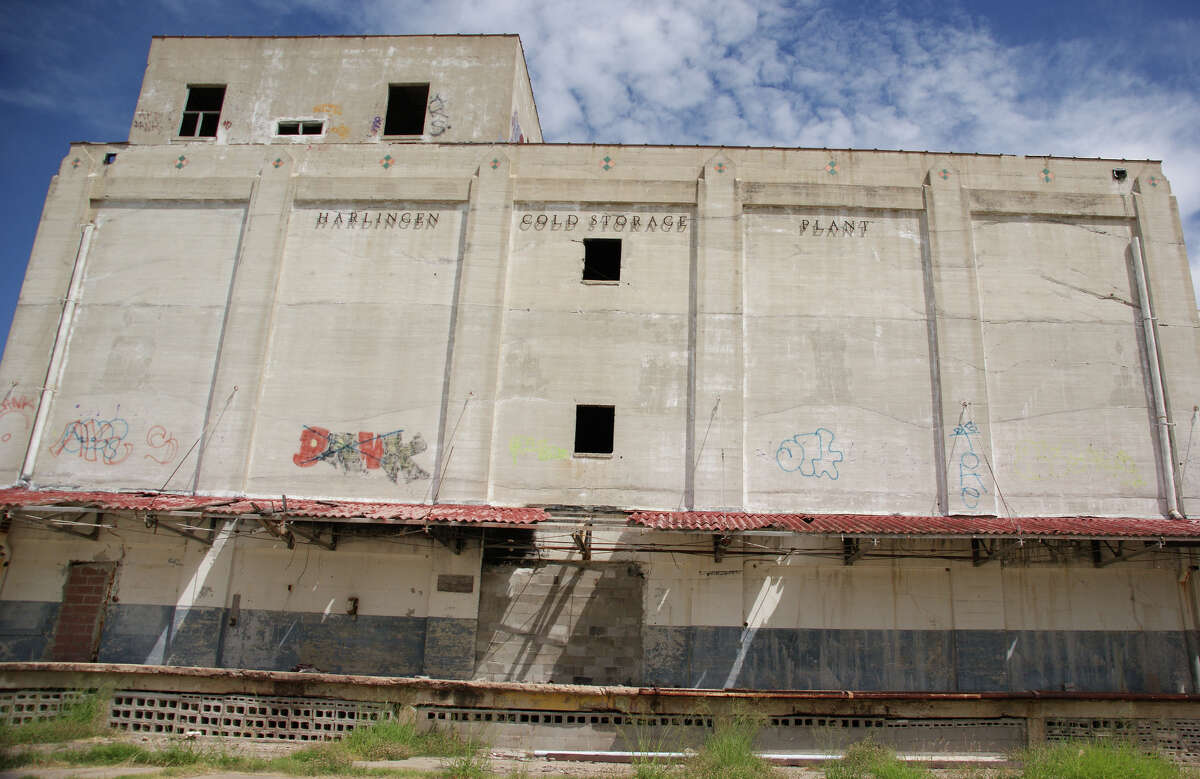 Photos: This abandoned Rio Grande Valley plant will give you the creeps