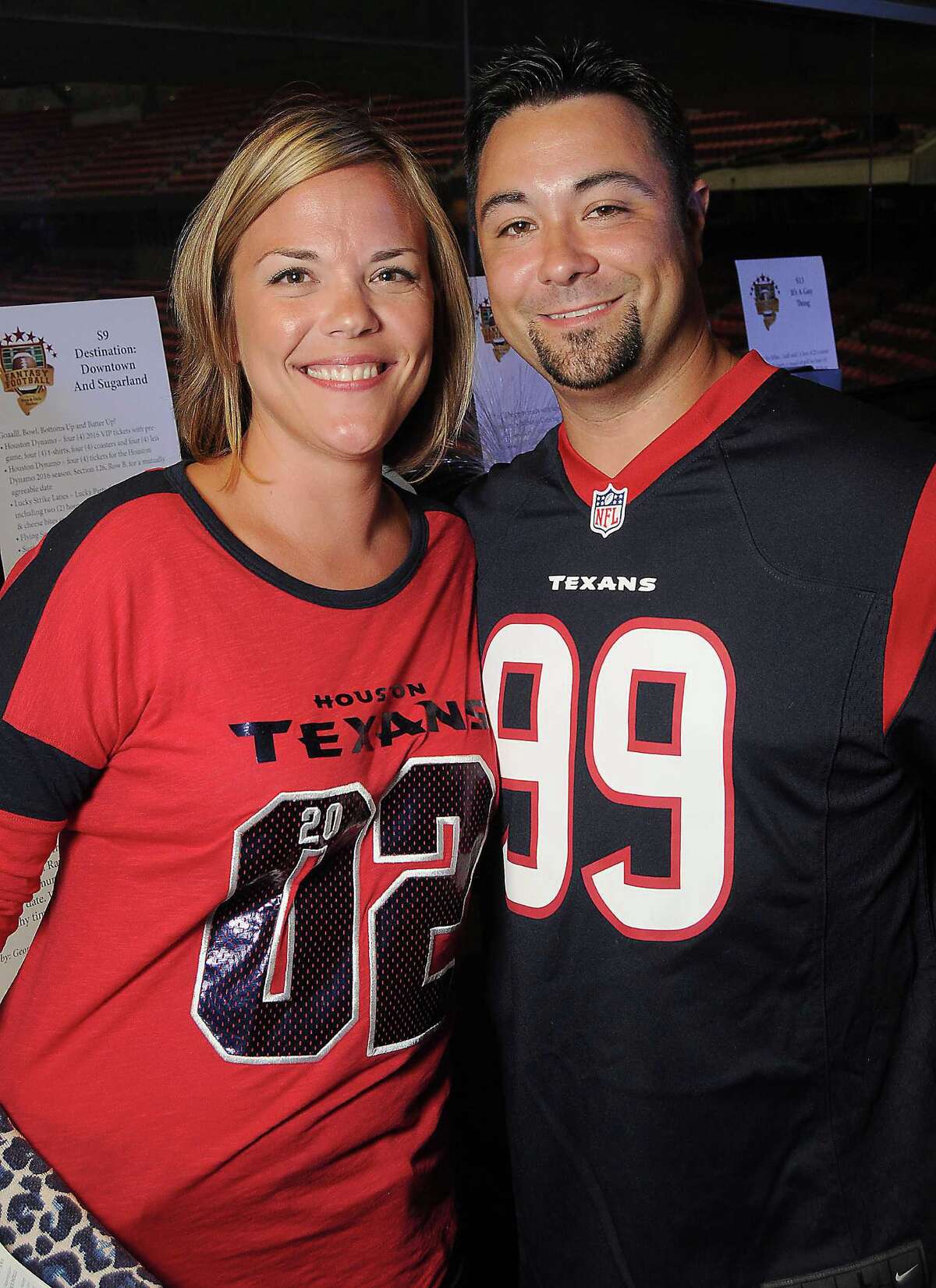 Sold-out crowd fills NRG Stadium for fantasy football draft