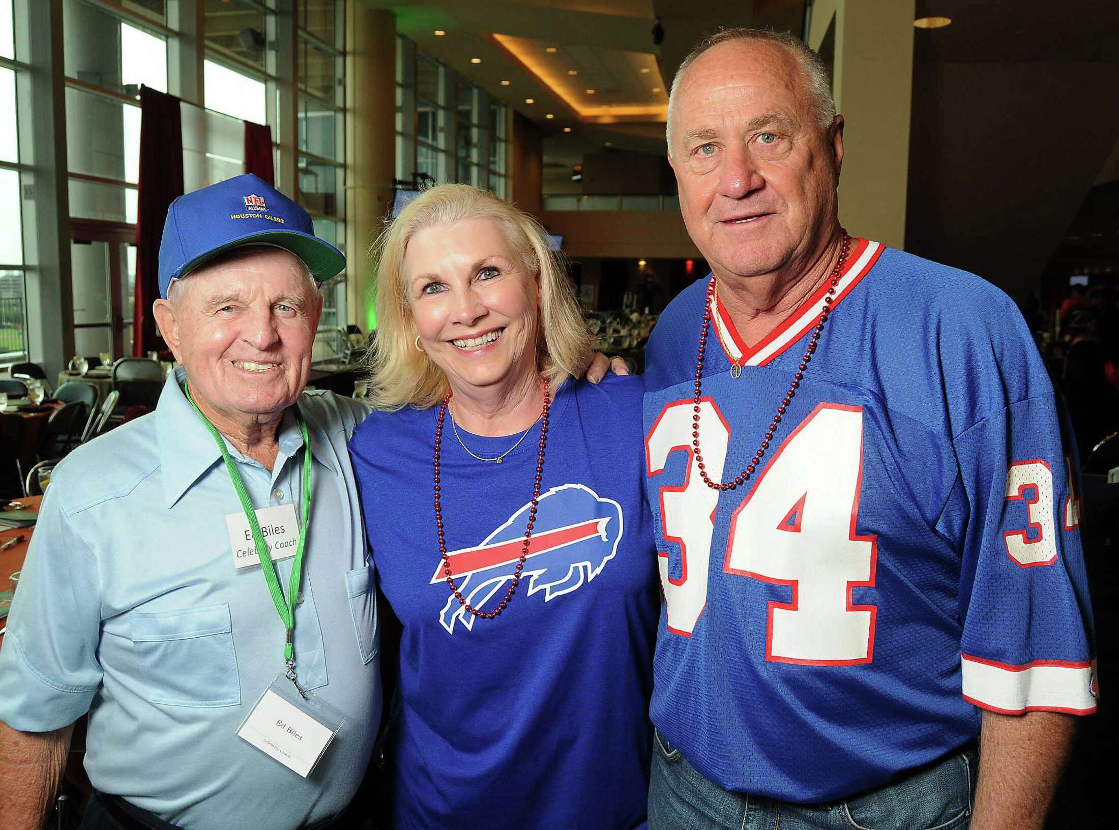 Sold-out crowd fills NRG Stadium for fantasy football draft