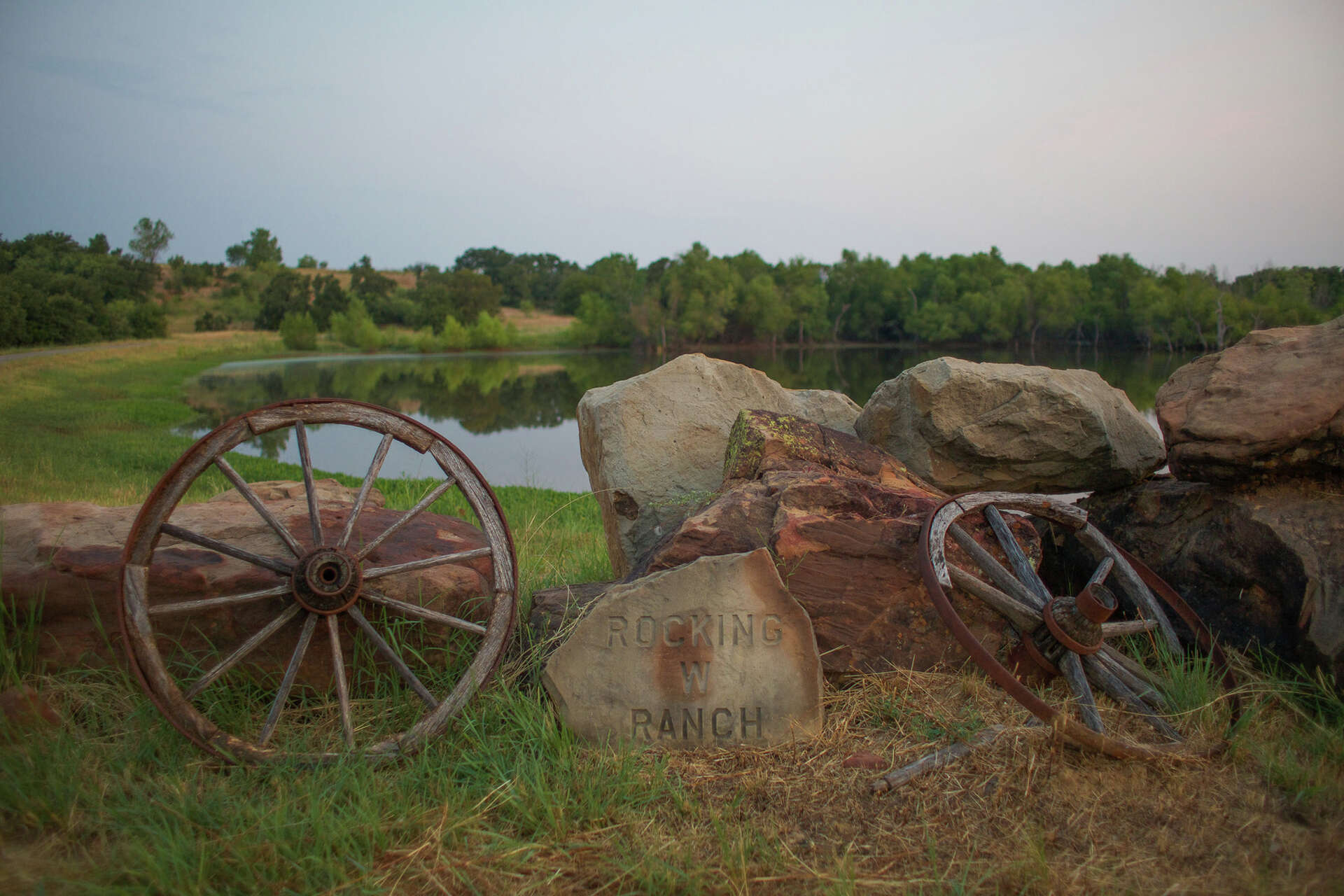 Wal-Mart family's 1,460-acre Rocking W. Ranch near Fort Worth sold to ...