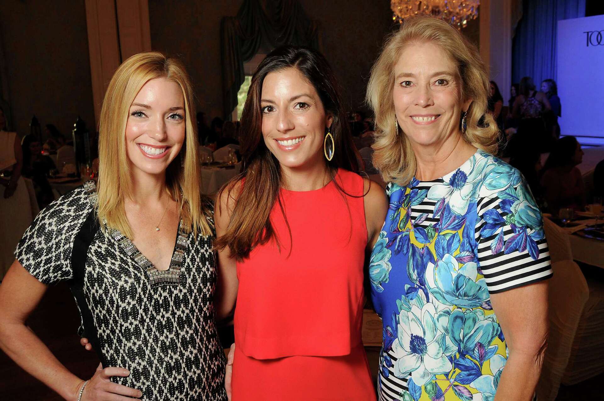 Hot fall trends flaunted runway at Junior League