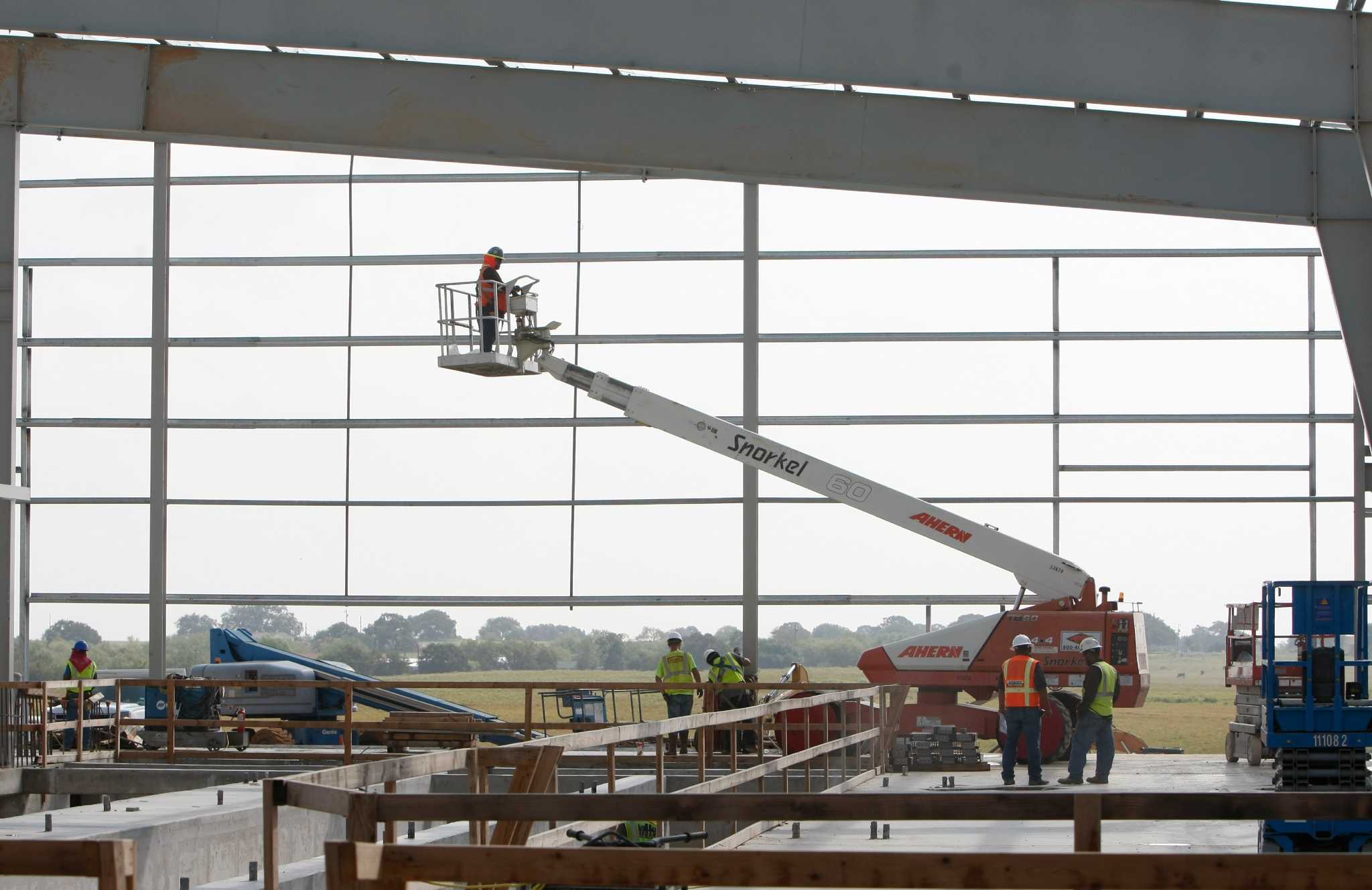 ‘Desal’ plant a year from completion