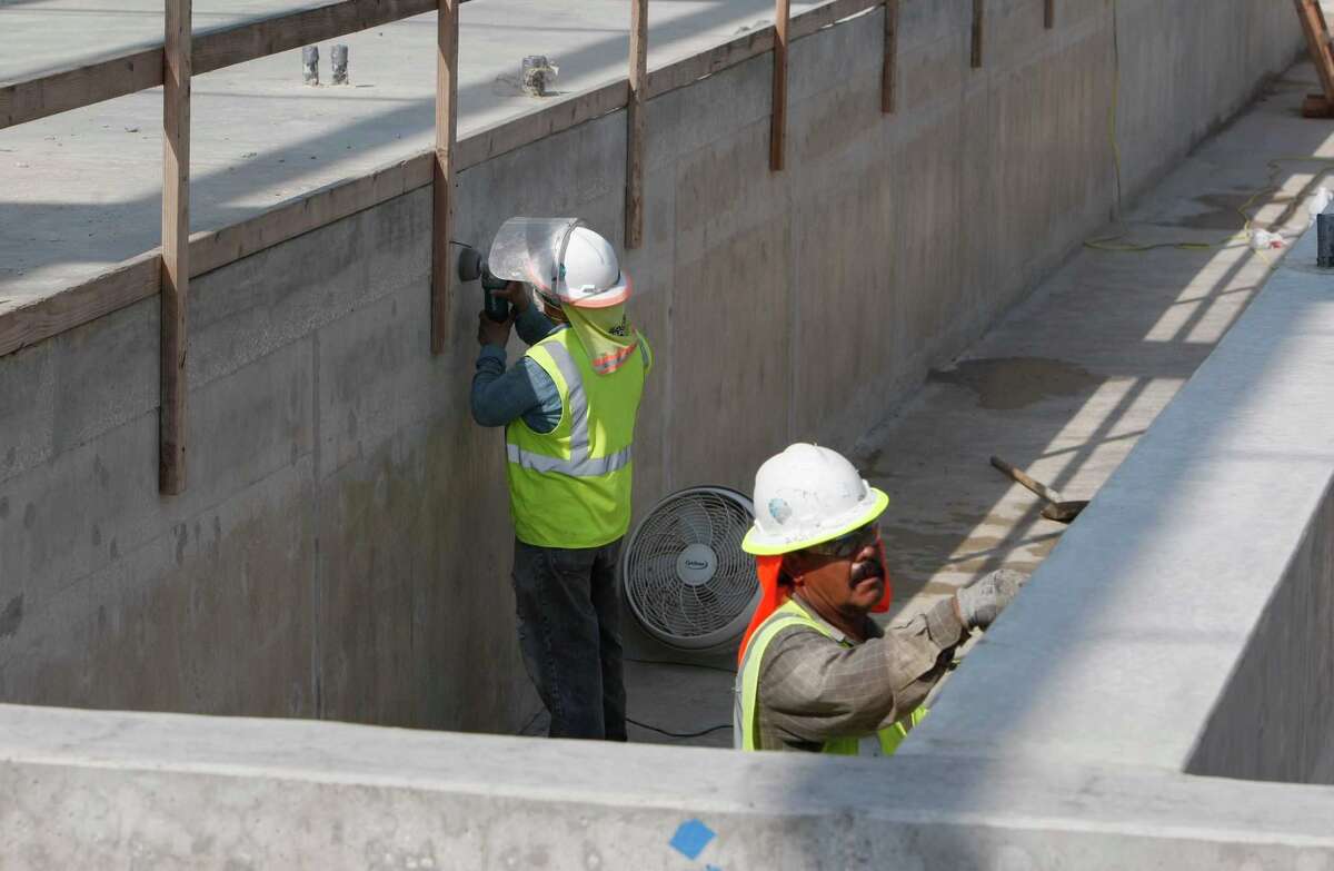 ‘Desal’ plant a year from completion