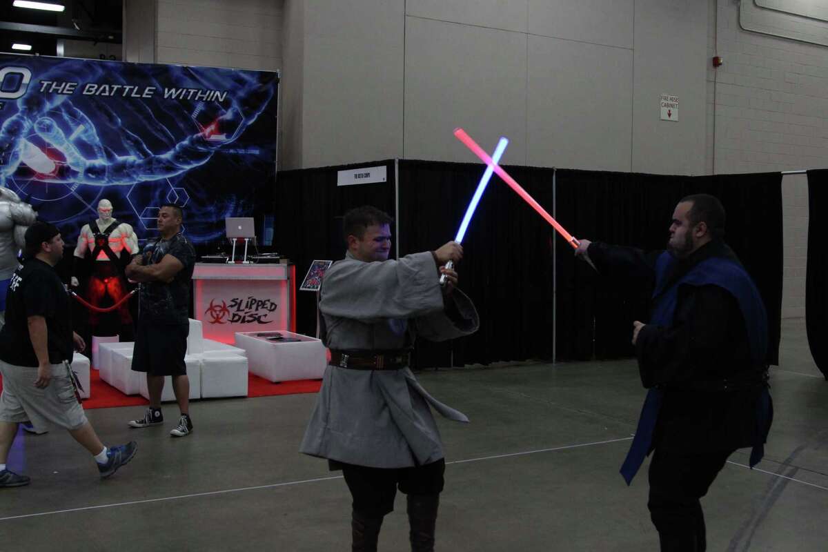 Photographer snaps photo of ‘Han Cholo,’ ‘Loca Leia’ in ‘Star Wars ...