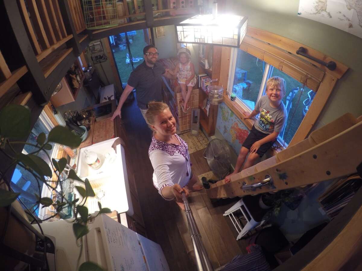 Bay Area couple finds affordable living with 162-square-foot tiny house