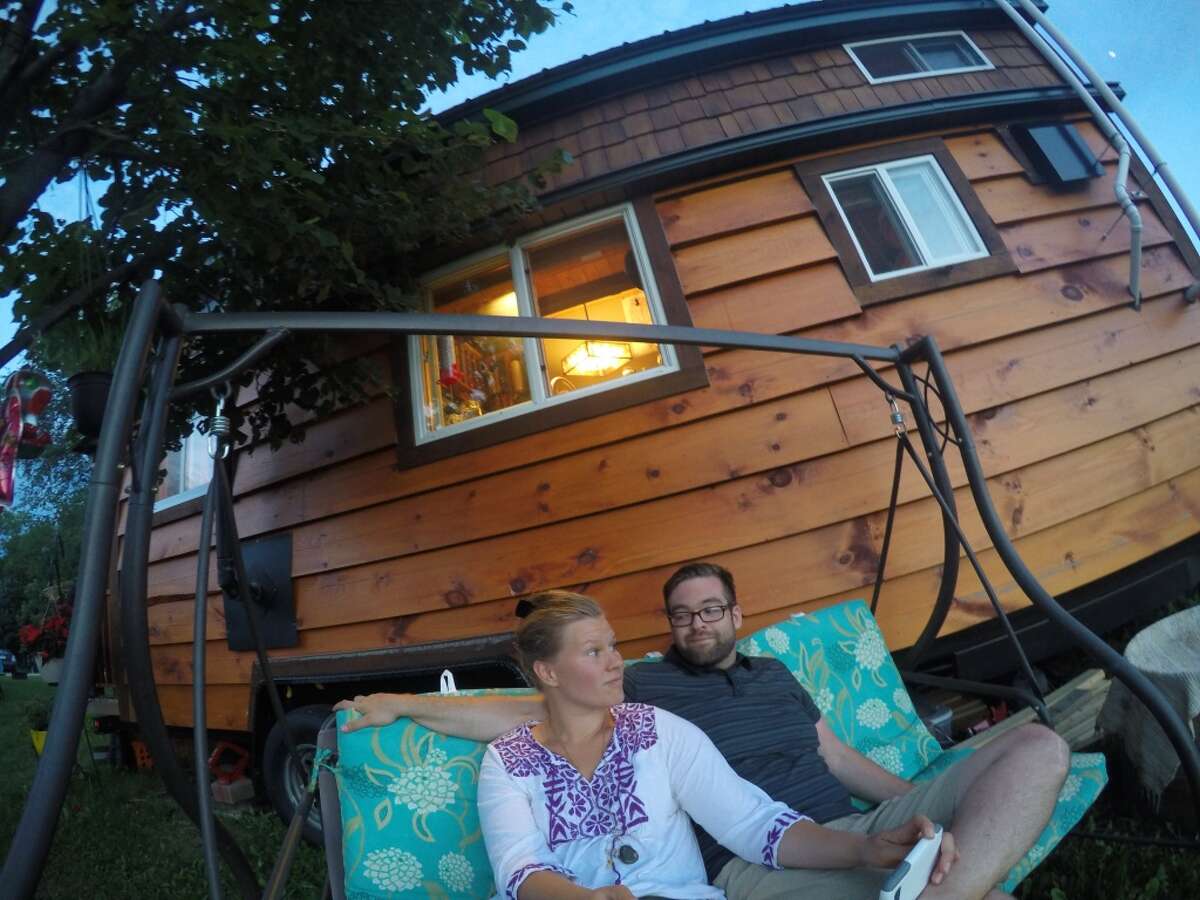 Bay Area couple finds affordable living with 162-square-foot tiny house