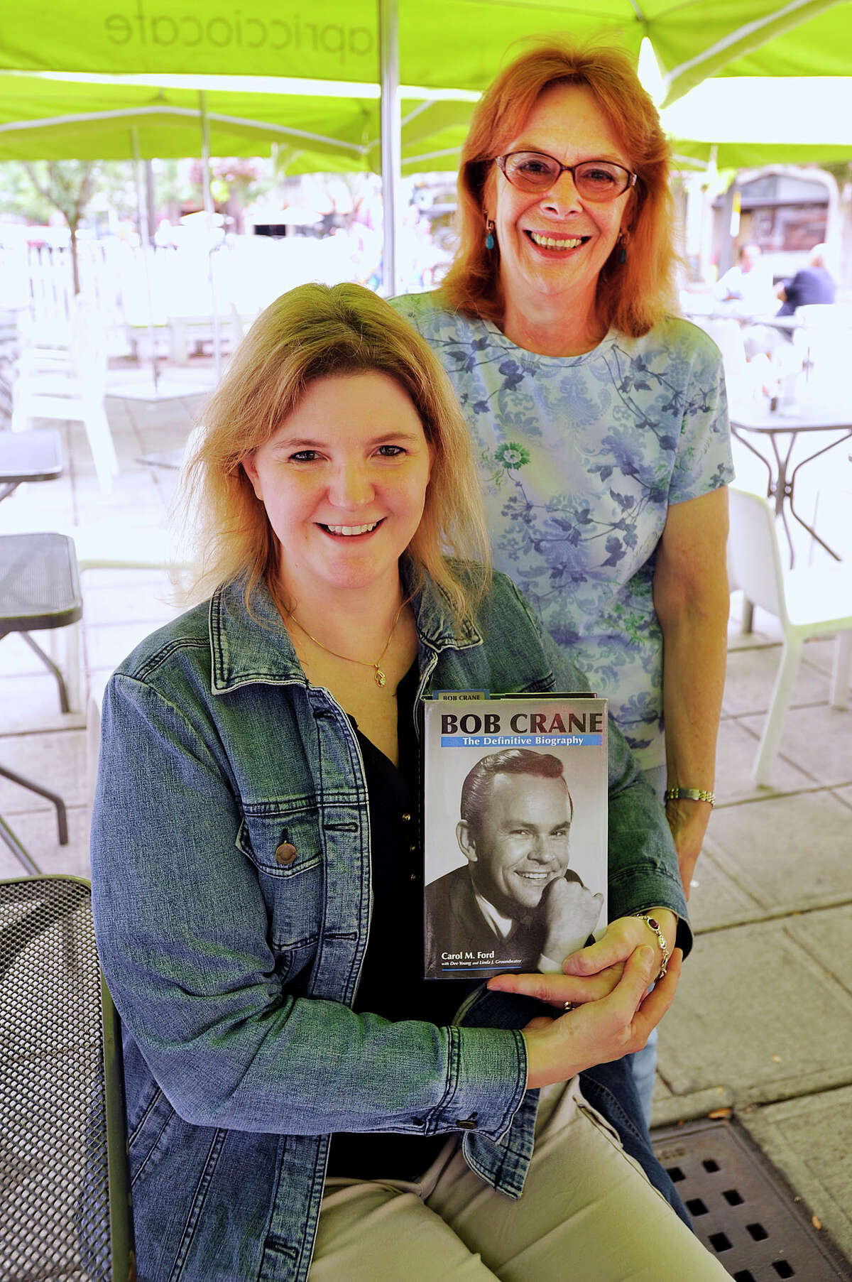 Women’s love for “Hogan’s Heroes” yields book seeking to clear star’s name