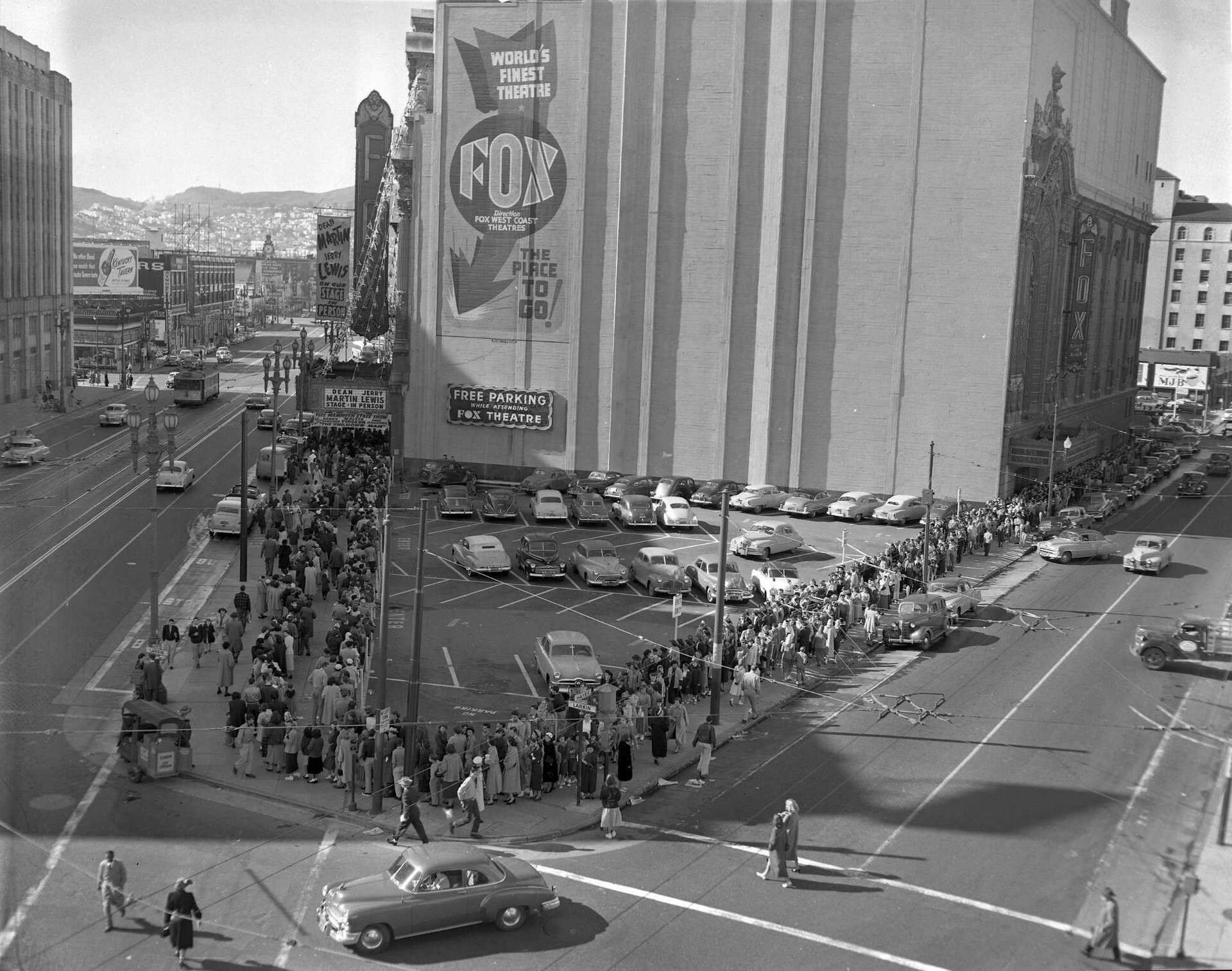 Behold, SF's 20th-century movie palaces in all their glitz, glamour and ...