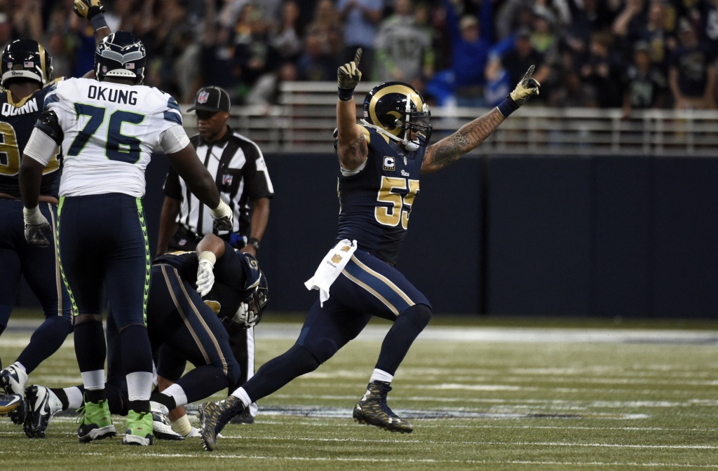 Photos: Seahawks at Rams (Week 1)