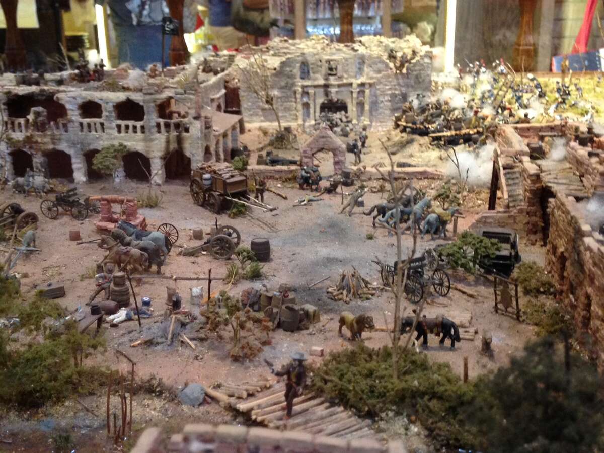 ‘Museum scale’ Alamo diorama is 1,800 miles away