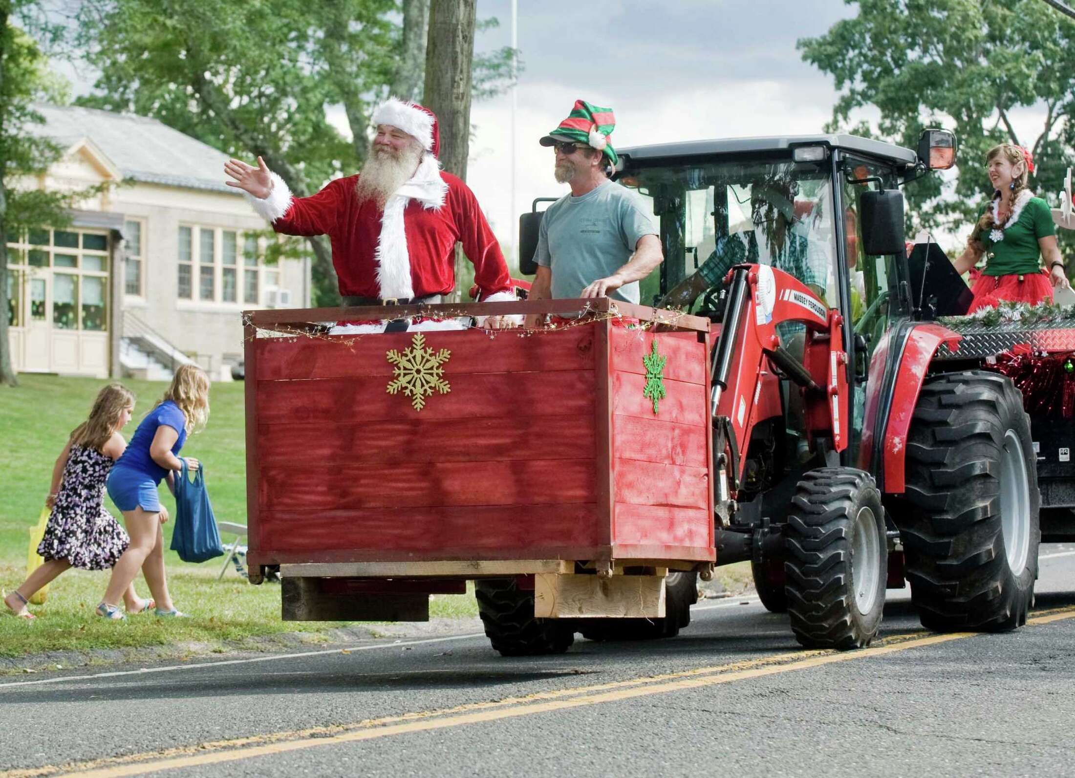 Bridgewater’s Tractor Parade rolls along