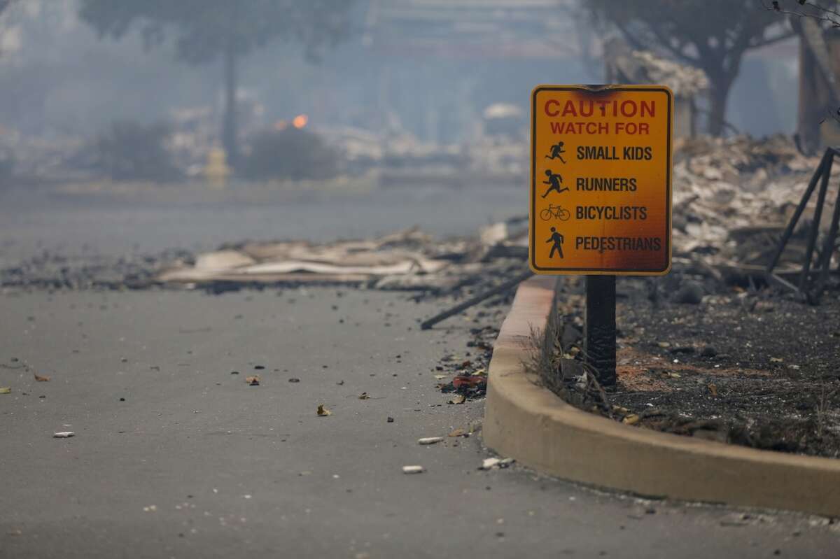 Valley Fire acts of kindness, bravery earning kudos on social media