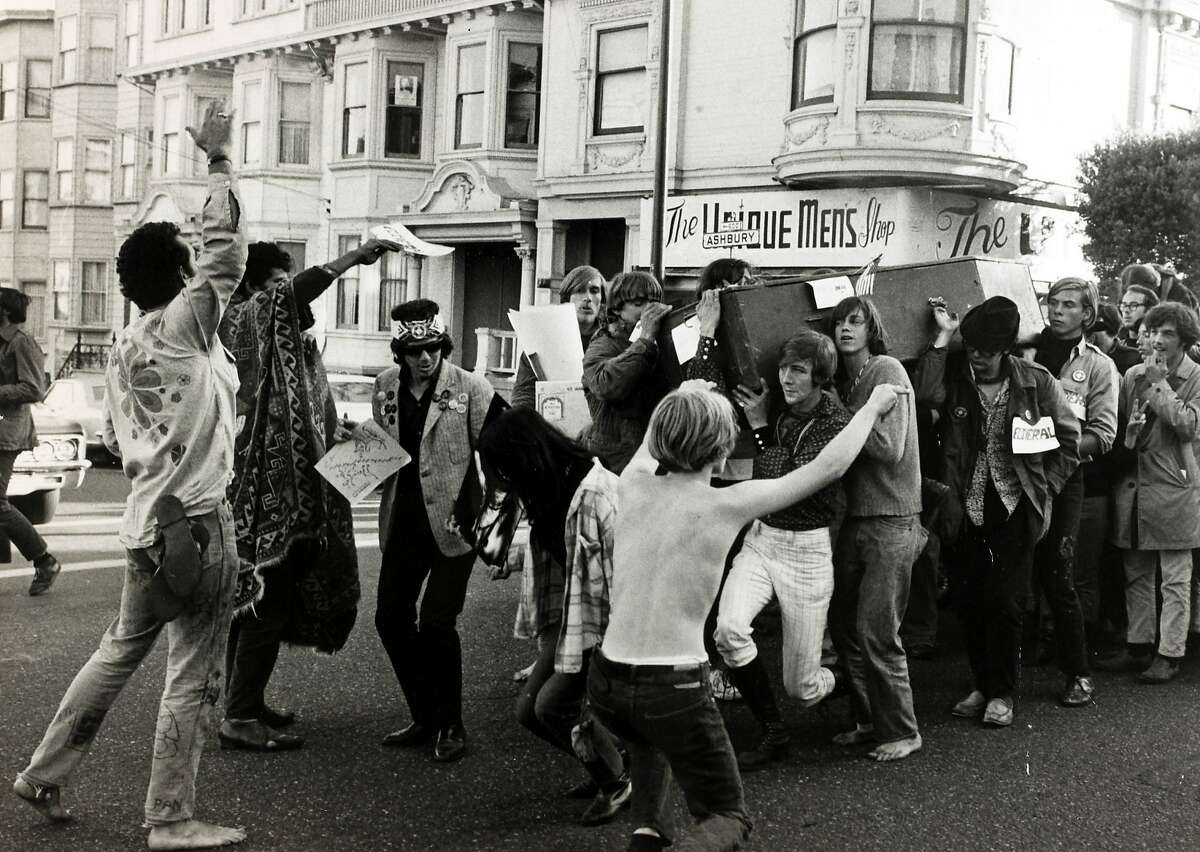 Turn on tune in - hippie photos unseen for decades