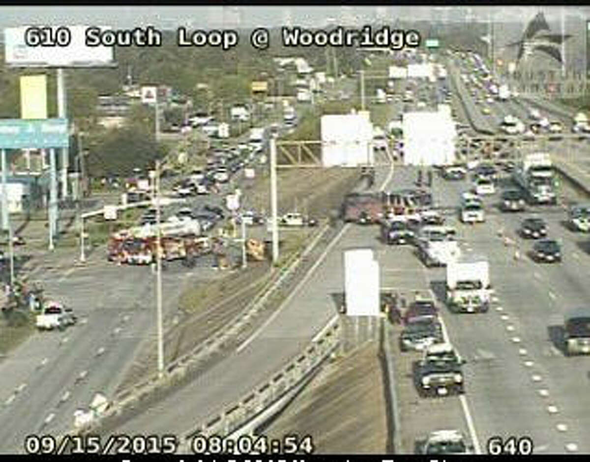 2 Houston ISD students dead, 2 others and bus driver injured as school ...