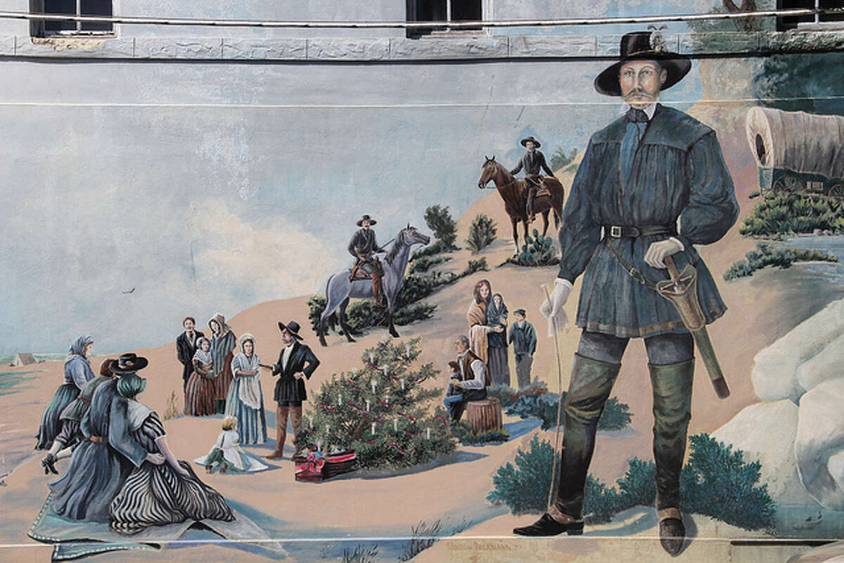 29 awesome murals in small Texas towns