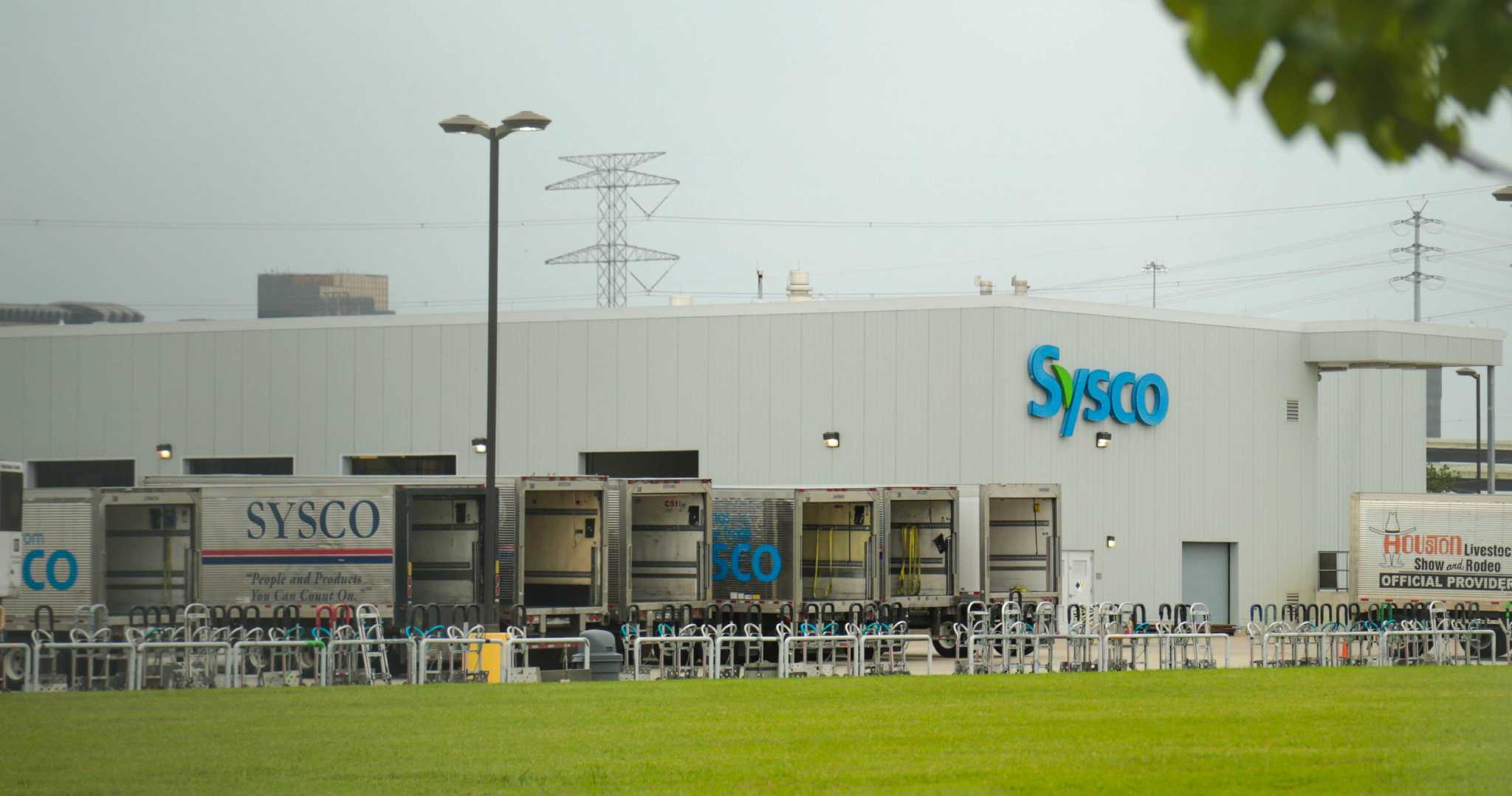 Sysco charts its path for growth