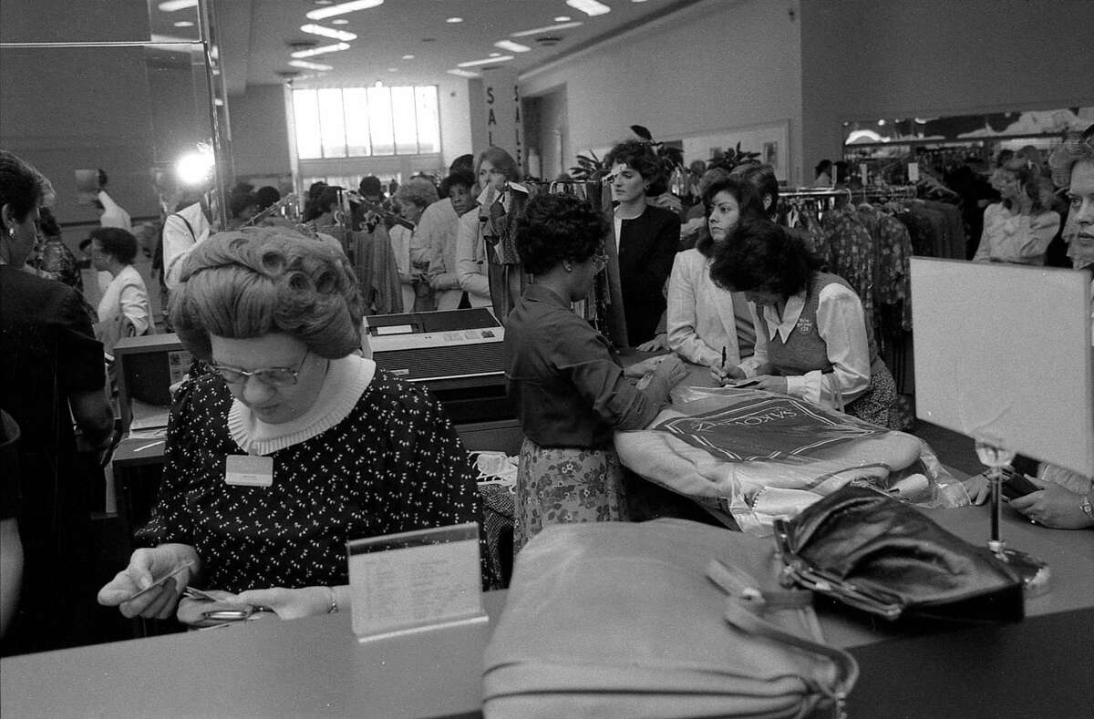 30 years ago: 'The Unthinkable Sale,' an astronaut teacher and Wham!