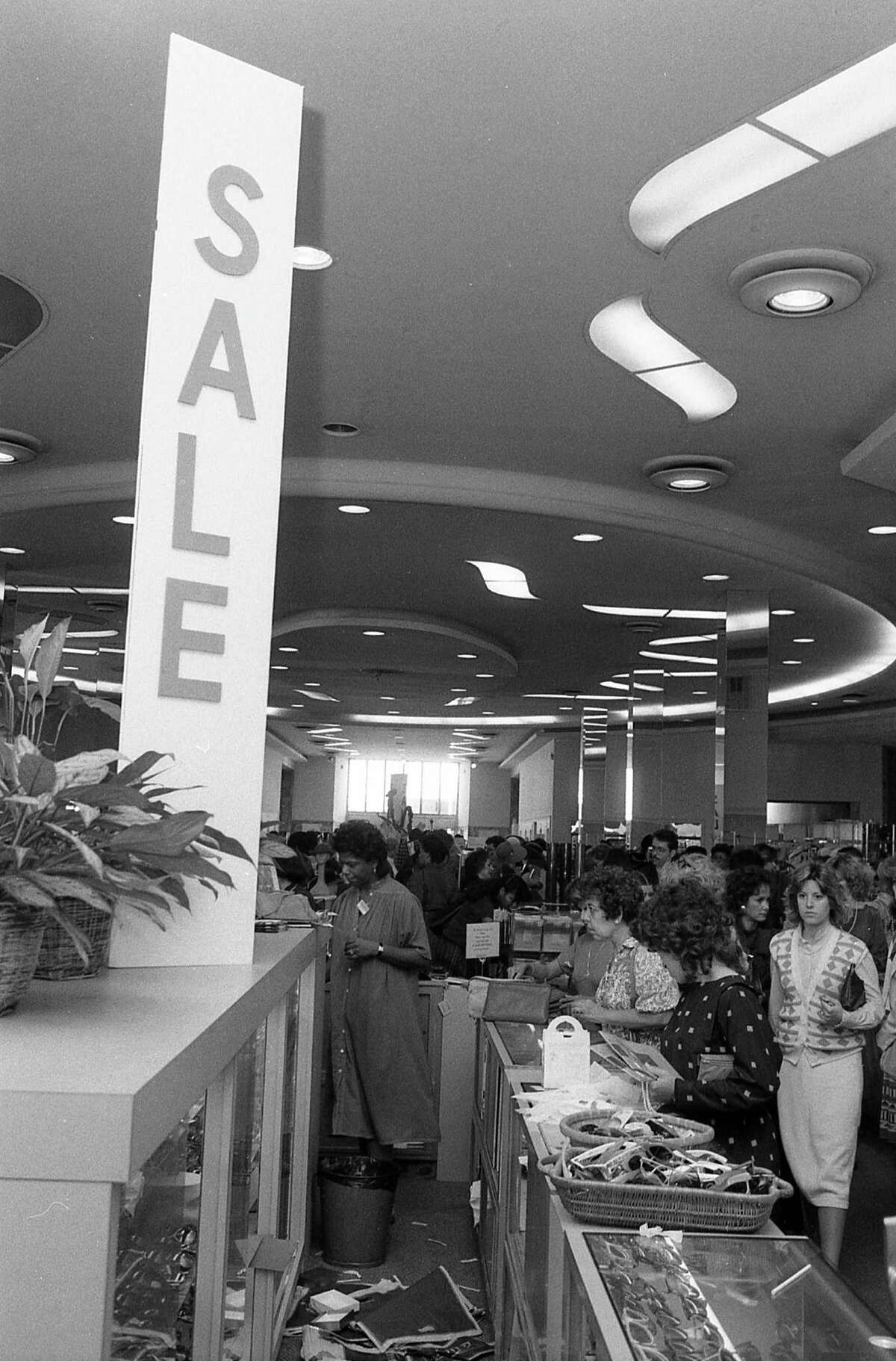30 years ago: 'The Unthinkable Sale,' an astronaut teacher and Wham!