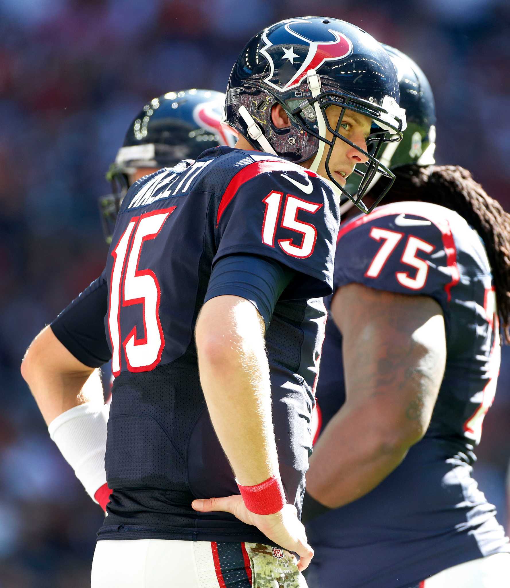 Benching, doghouse force Mallett to prove himself