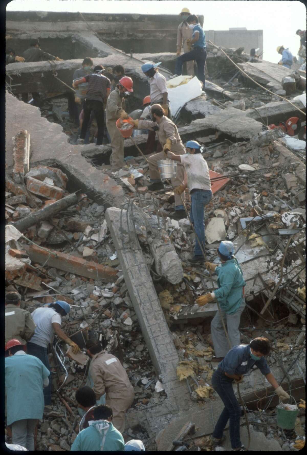 Mexico marks 30th anniversary of greatest natural disaster