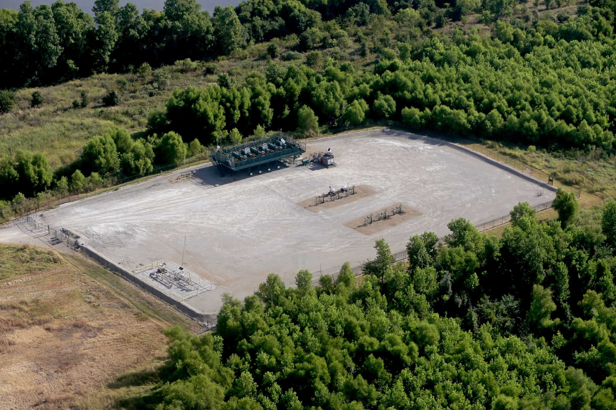 UT regent “fracking” for natural gas in wetlands area