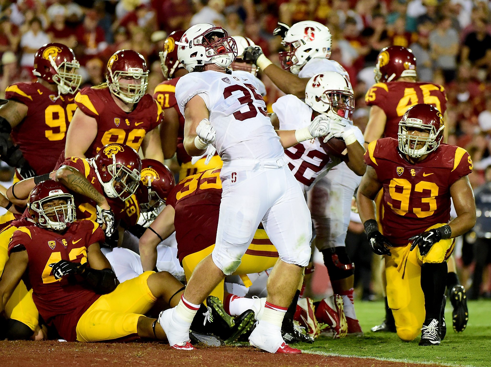 Unsung fullback Daniel Marx is a key for Stanford