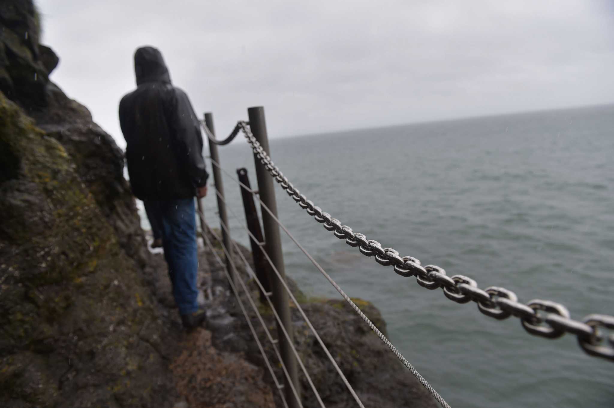 Barriers and safety nets can reduce suicides, Lancet reports